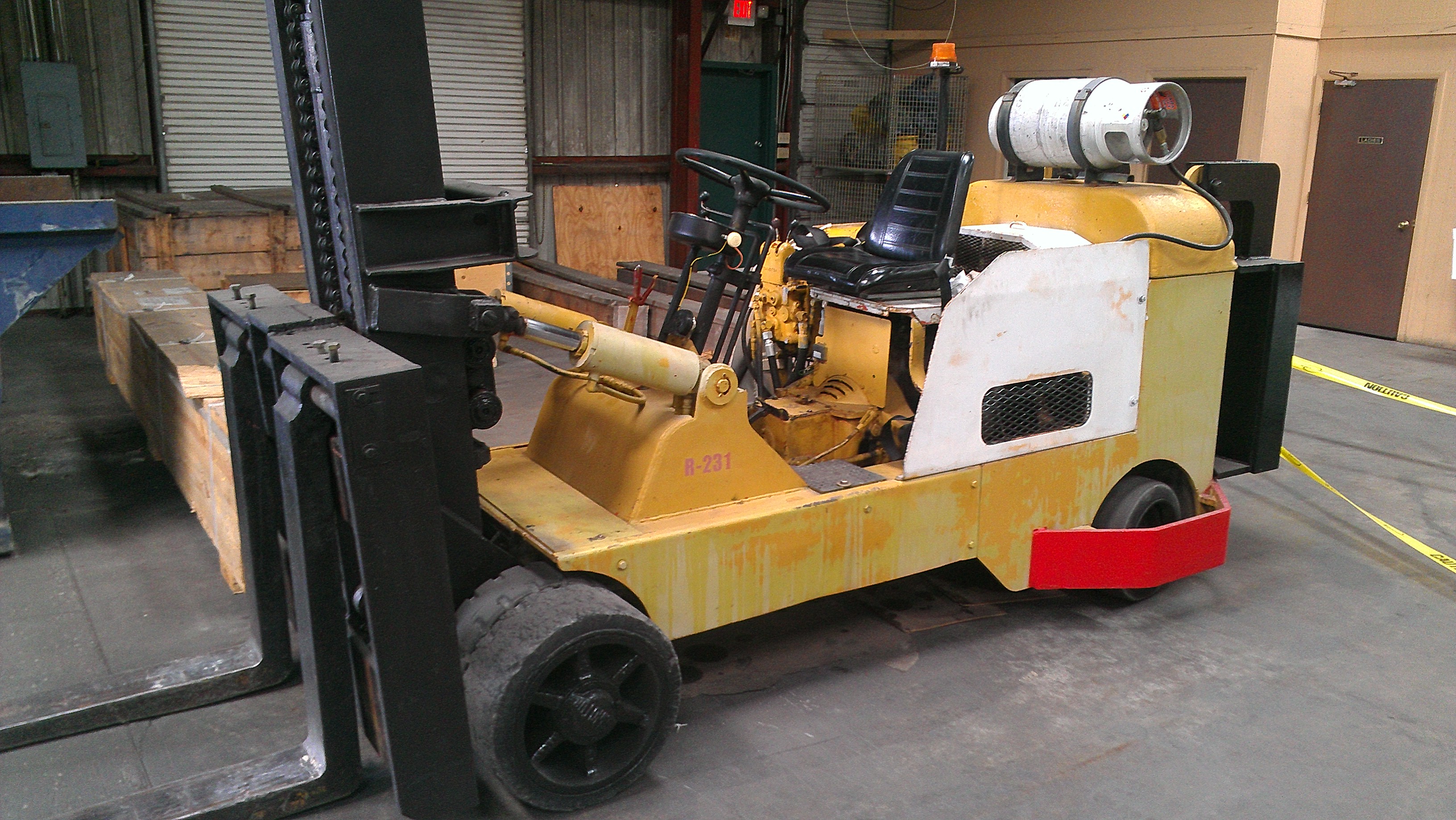 TOWMOTOR forklifts pictures and history