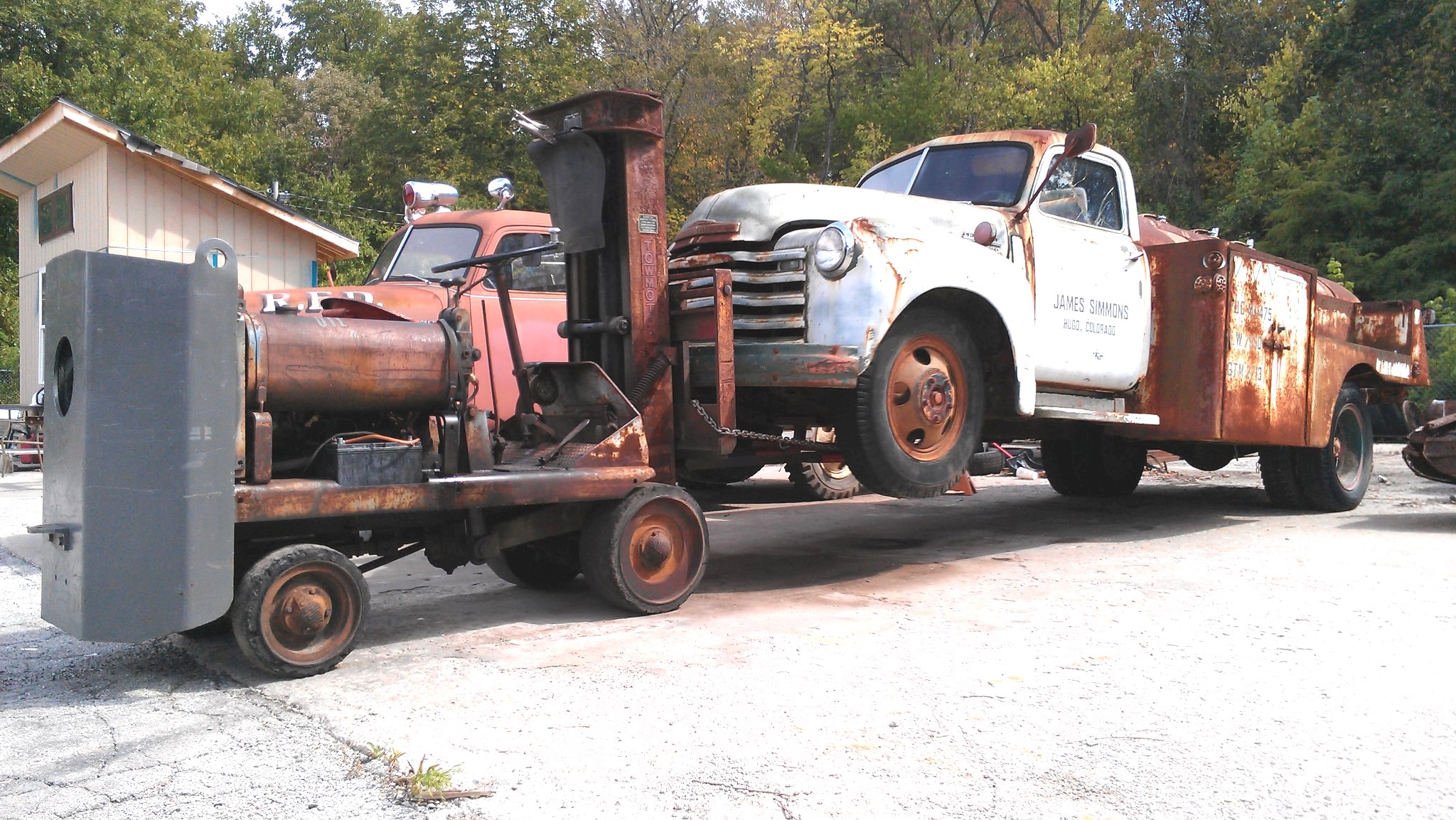 TOWMOTOR forklifts pictures and history