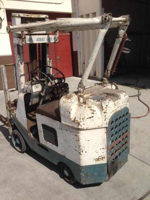 TOWMOTOR forklifts pictures and history