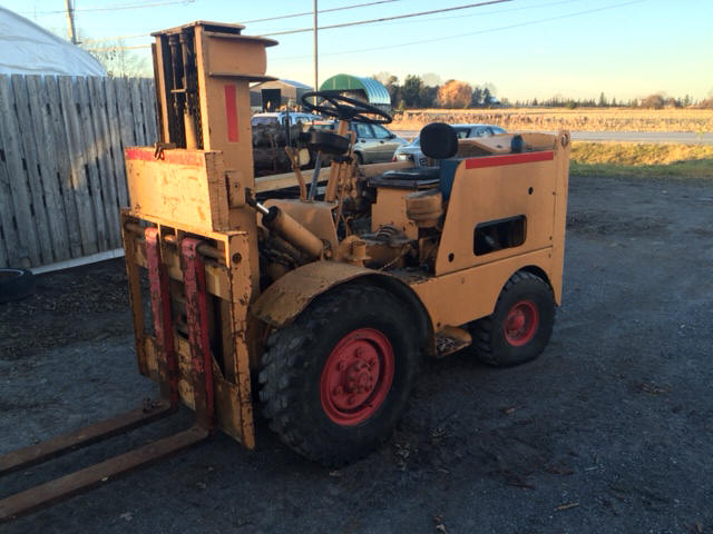 TOWMOTOR forklifts pictures and history